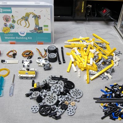 Nextech | Wonder Building kit –stavebnica pre Microbit kompatibilná s Legom