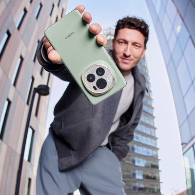 Nextech | MWC 2024: HONOR predstavil smartfón Magic6 Pro a notebook ...