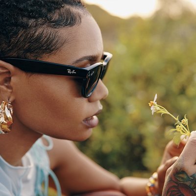 Nextech | Meta a Ray-Ban vydali smart okuliare Ferrari so zabudovanou AI